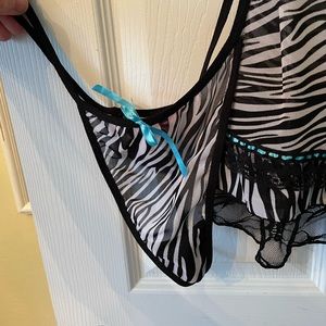 Pucker Up | Intimates & Sleepwear | New Pucker Up Size 2x Zebra Print ...